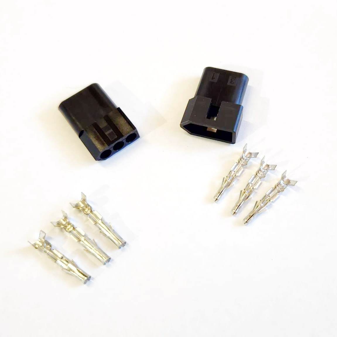 3 PIN MOLEX KIT – Harness-Tech